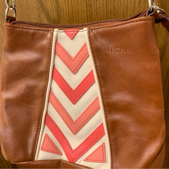 Miche | Bags | Miche Adjustable Dee Hip Bag Shoulder And Crossbody Faux ...